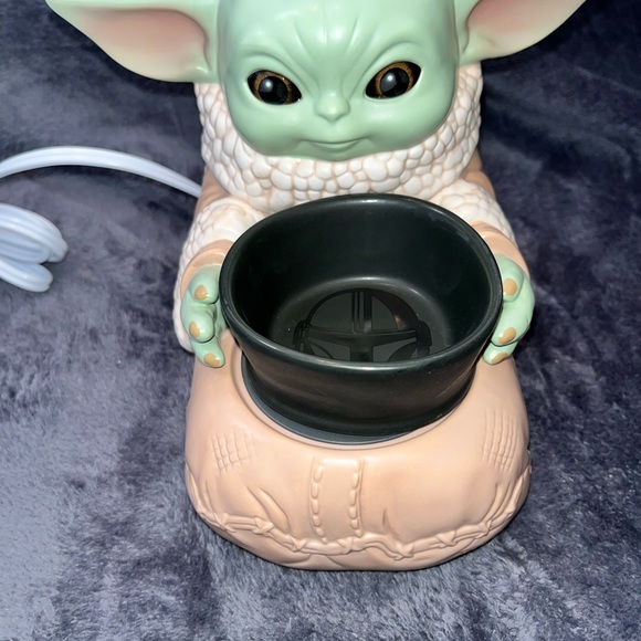 Scentsy | Other | Scentsy Baby Yoda Mandalorian The Child Big Warmer ...